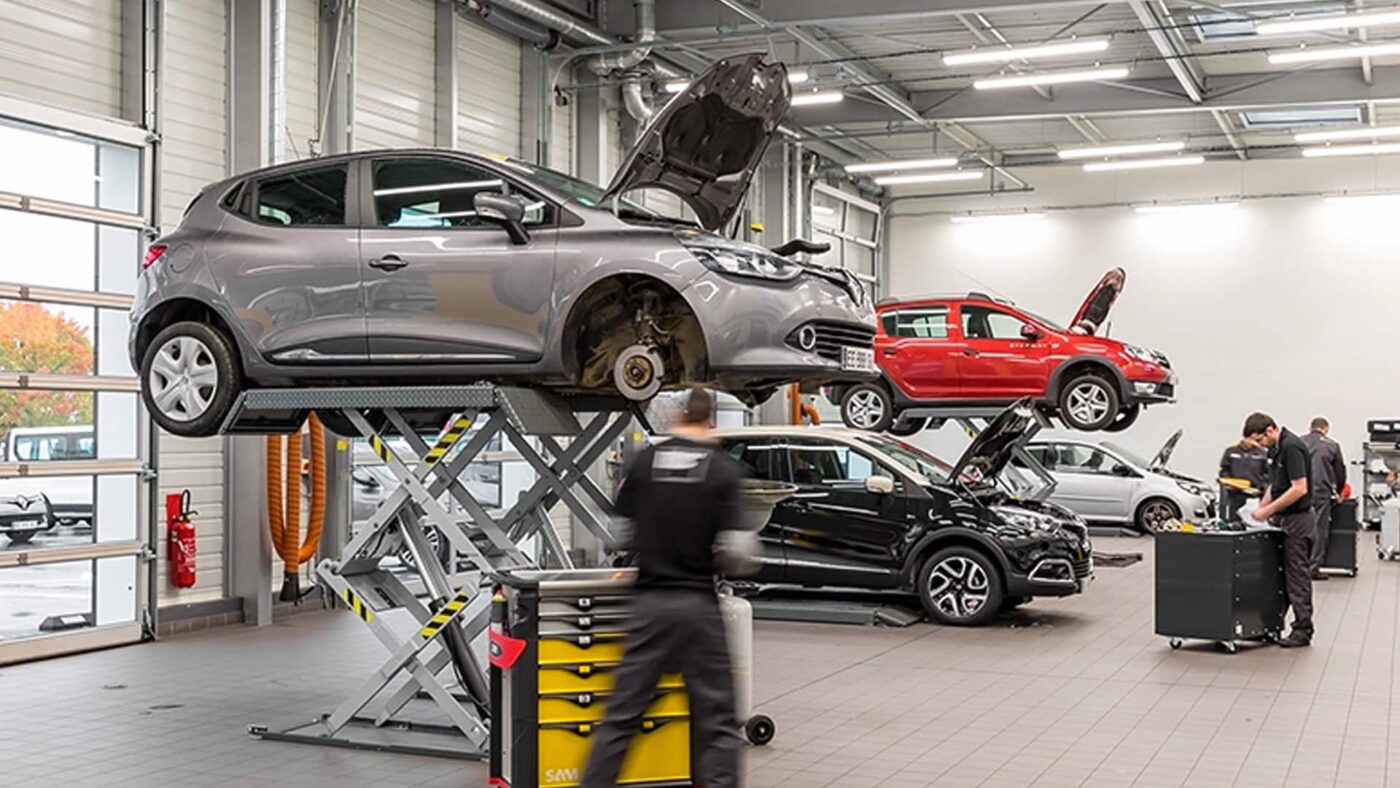 Tout savoir sur la révision - Retail Renault Group